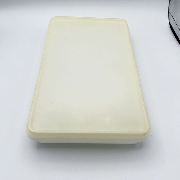 Tupperware | Kitchen | Vintage Tupperware 794 Bacon Deli Meat Keeper ...